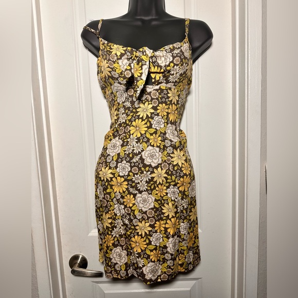 Cotton On | Dresses | Keyhole Floral Sun Dress | Poshmark